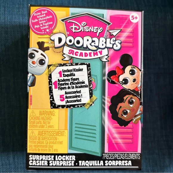 Disney | Toys | Disney Doorables Academy Locker Mickey Halfway Opened ...